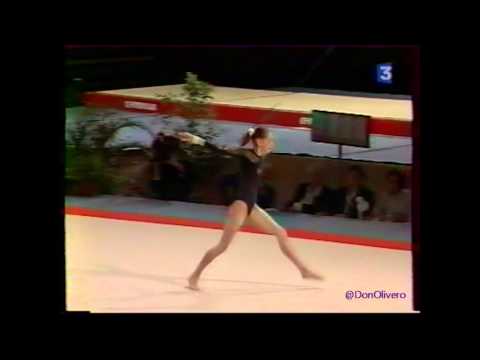 Aura Andreea MUNTEANU (ROM) floor - 2003 Massilia Gym Cup EF