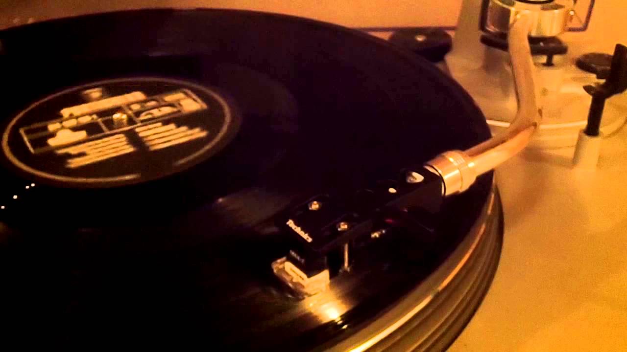 Portishead Humming Vinyl Recording - YouTube