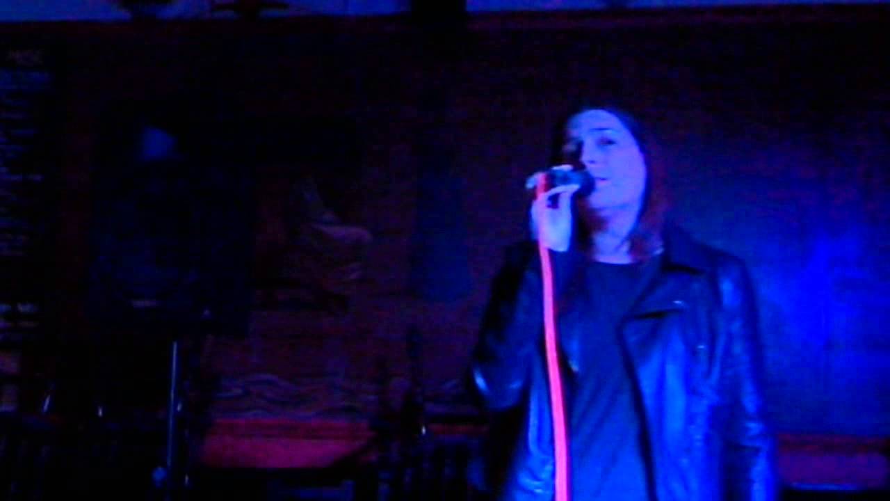 Emma - bring me to life by evanescence - YouTube