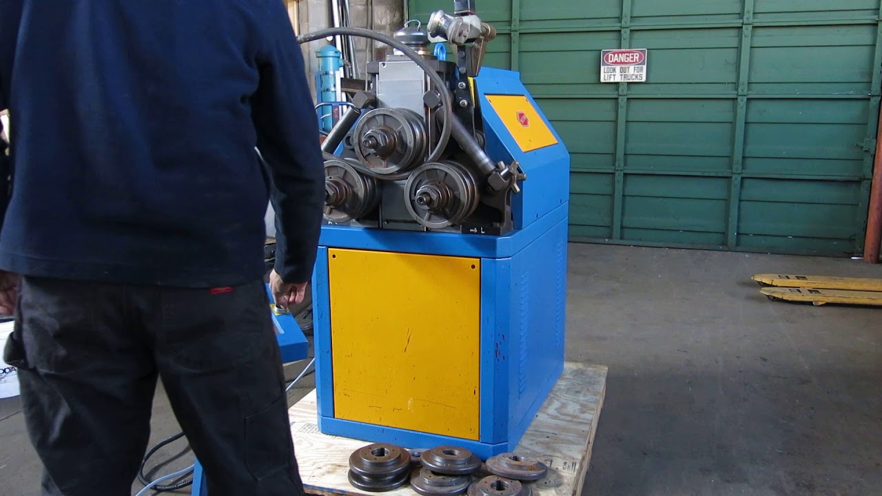 Ercolina CE50H3-V2T Angle Bending Roll @ Mullin Machinery of NJ - YouTube