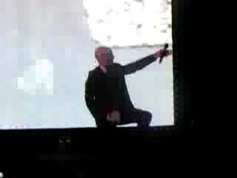 Michael Stipe dancing on Bad Day - Milan, 07/26/08 - YouTube