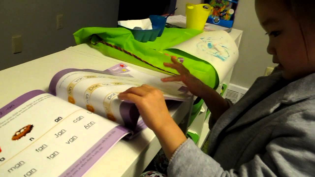 jaylinbree- hooked on phonics- unit#1 lesson 3 - YouTube