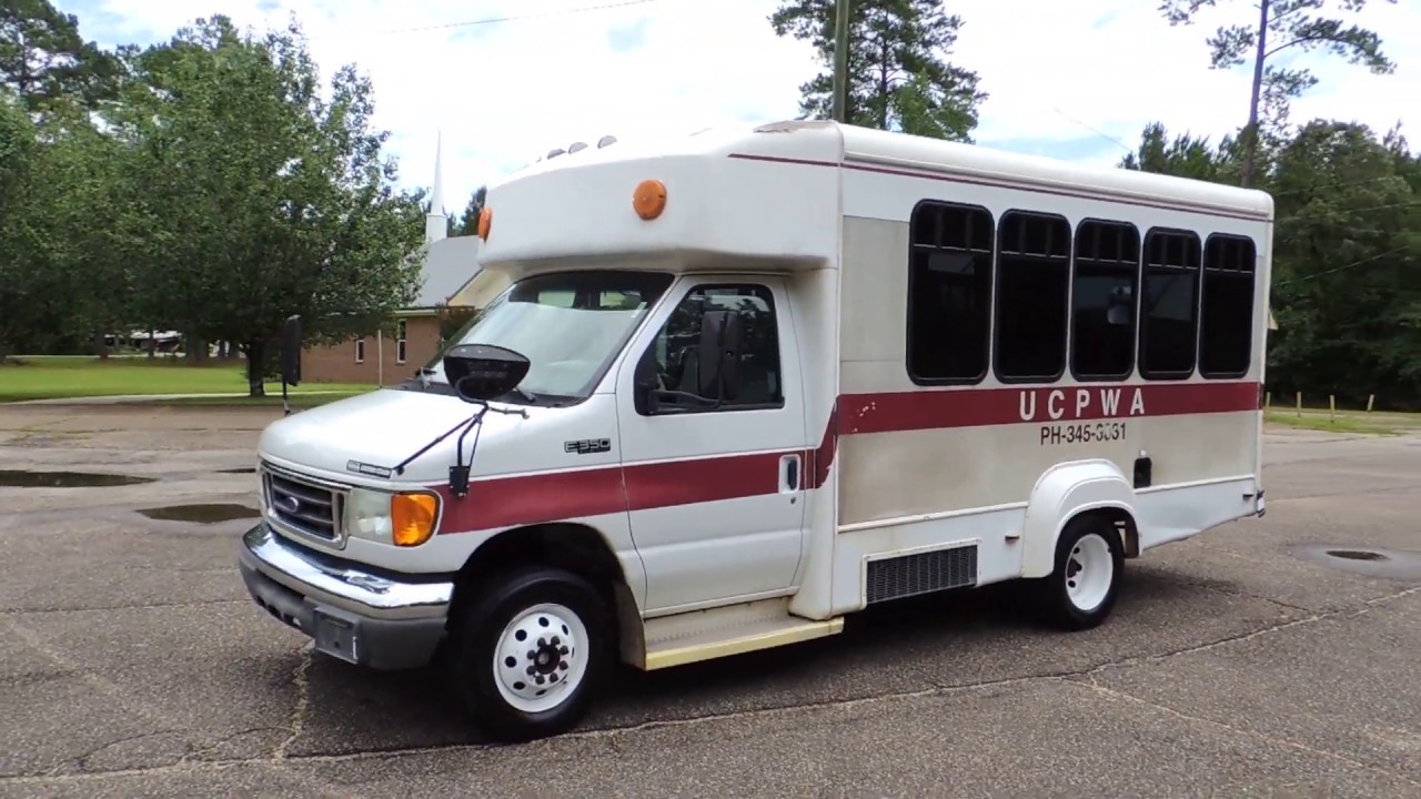 2005 Ford E 350 Super Duty 12 Passenger Handicap Lift Shuttle Bus ...