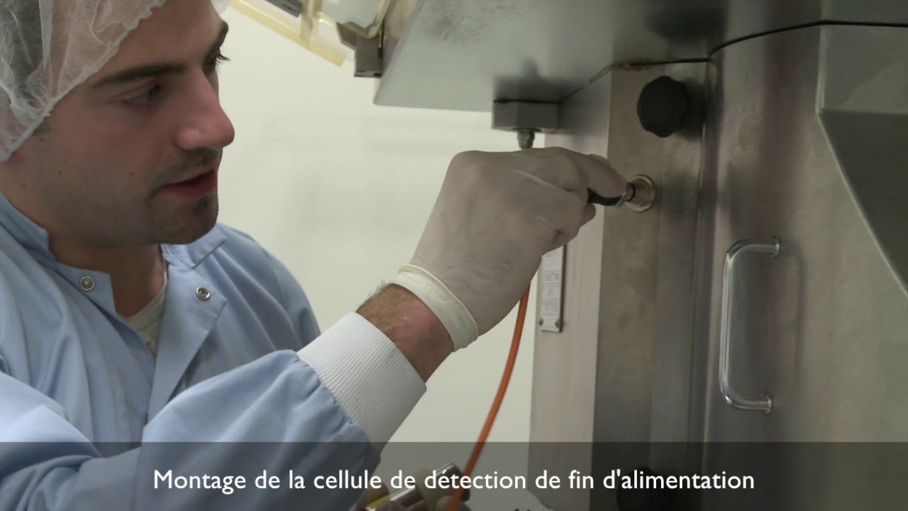 Fonctionnement d'une presse à comprimer rotative industrielle - YouTube