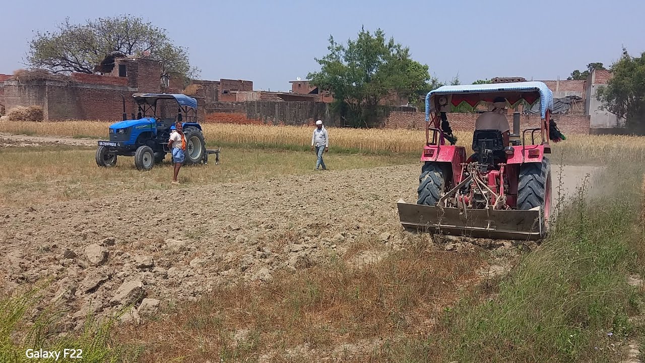 Preet 6049 aur mhindra 265di khet leveling karte huve #tractor #farming ...