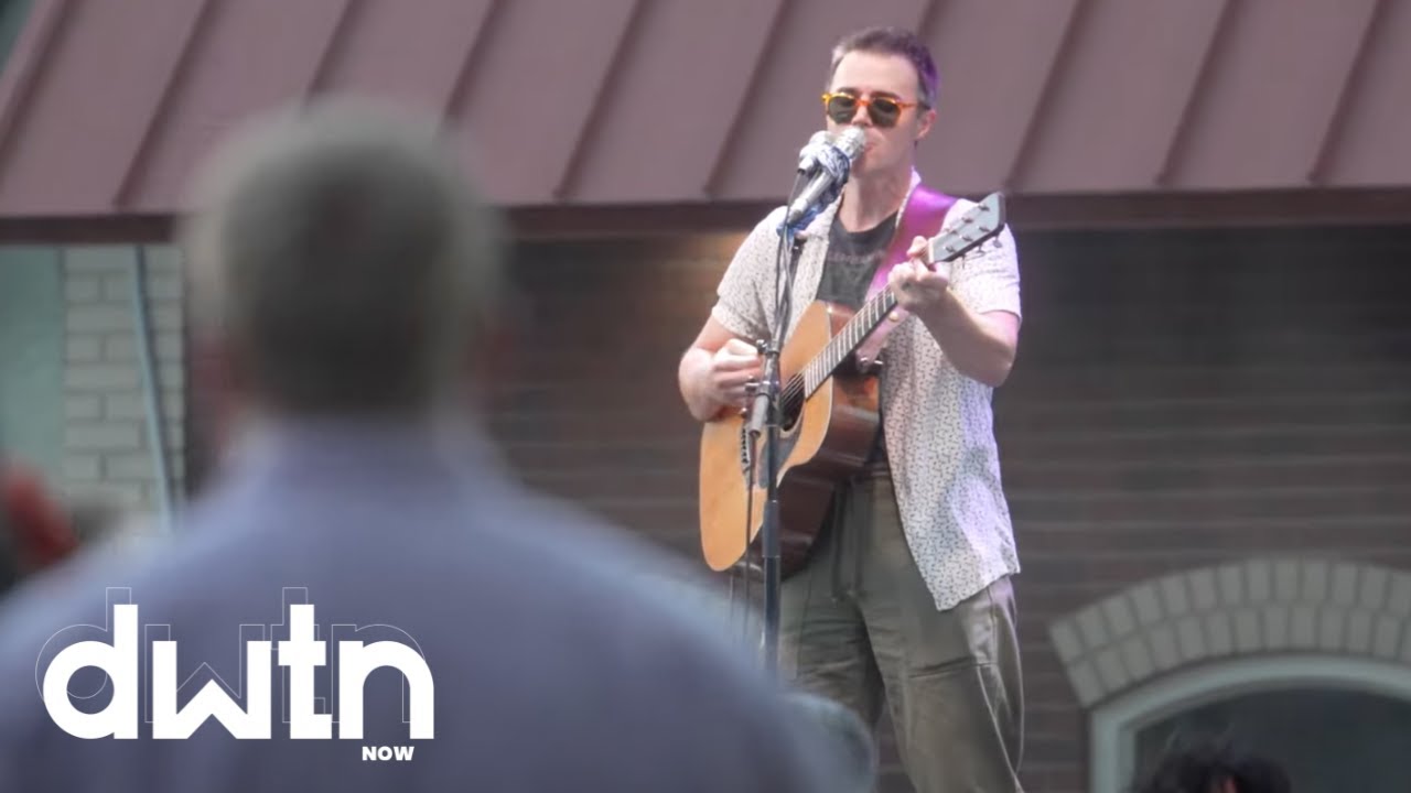 Bringing Music Back Home | Meet American Idol Winner Kris Allen - YouTube