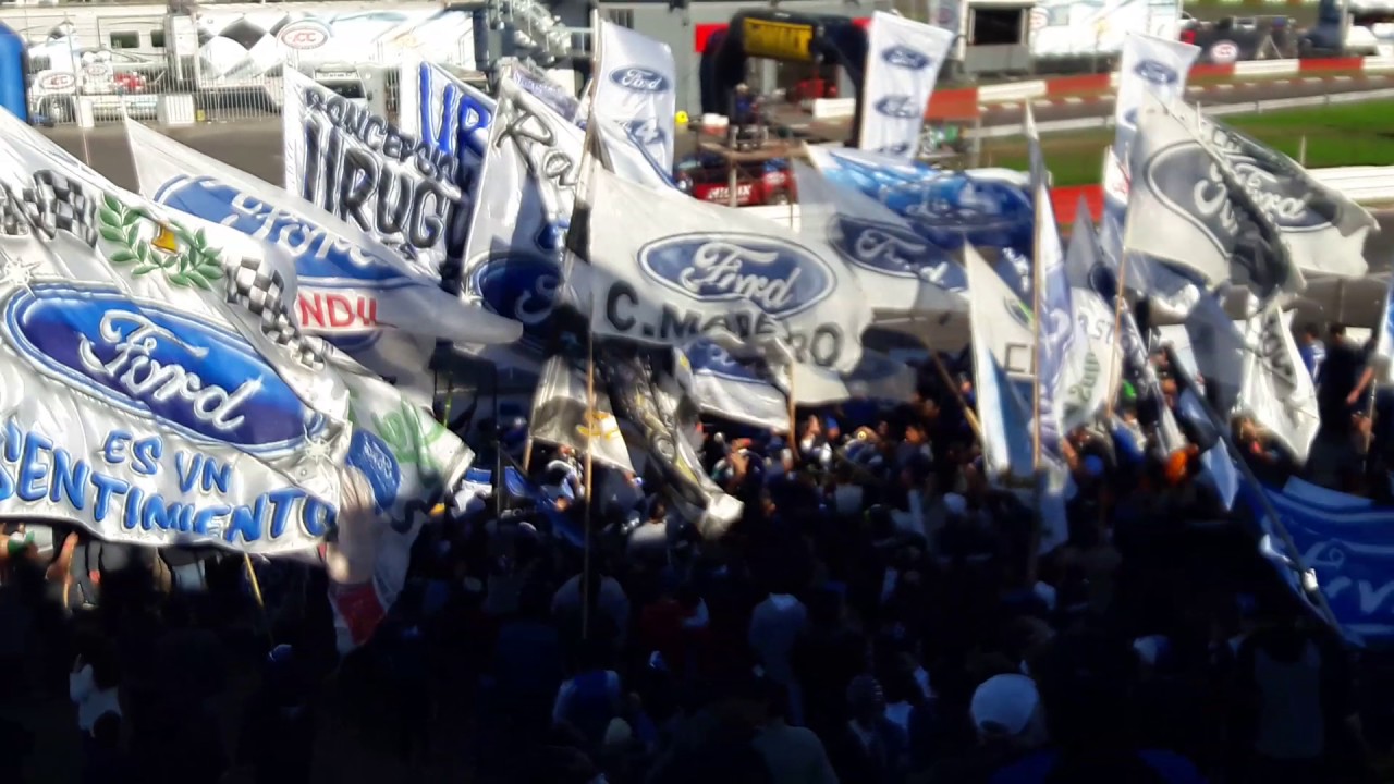 La 4 de Ford en los 80 años del TC haciendo temblar la tribuna - YouTube