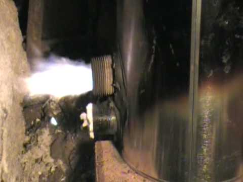 Simple homemade wood gas torch part 1. - YouTube