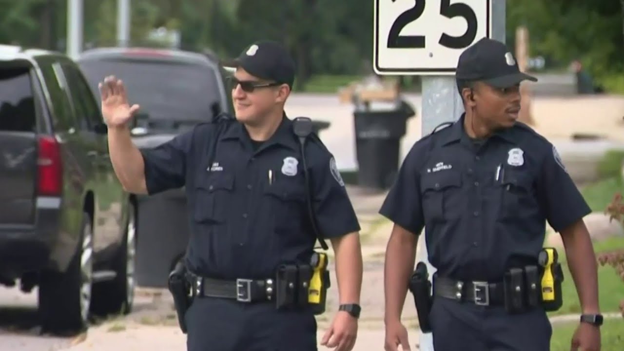 Detroit police department redoubling community policing efforts - YouTube