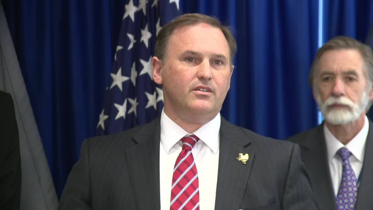 Crystal City corruption case newser: FBI Special Agent Chris Combs ...
