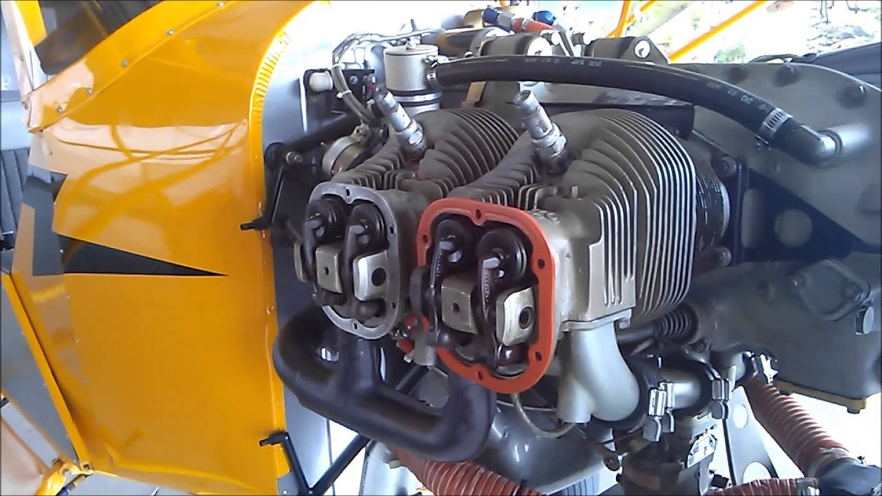 aircraft engine valves/rockers in action - YouTube