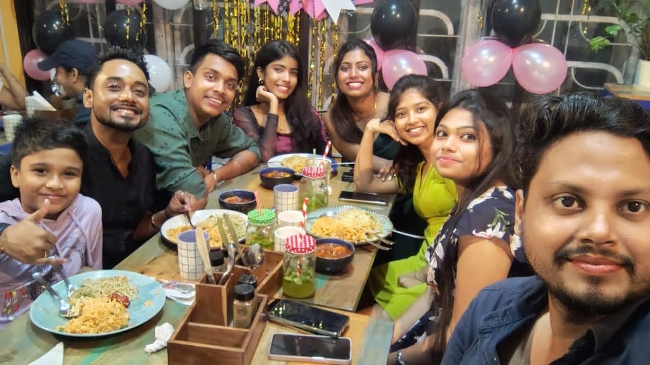 Boner birthday celebration 🎊 bon rege gelo sobar upor😠 @itz rishu @arohi riya Saha - YouTube