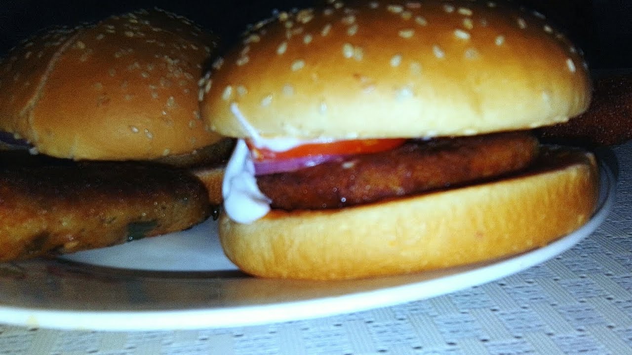 🐔🍔chicken petty burger 🍔🍔 very tasty and yummy recipes 😋😋 - YouTube