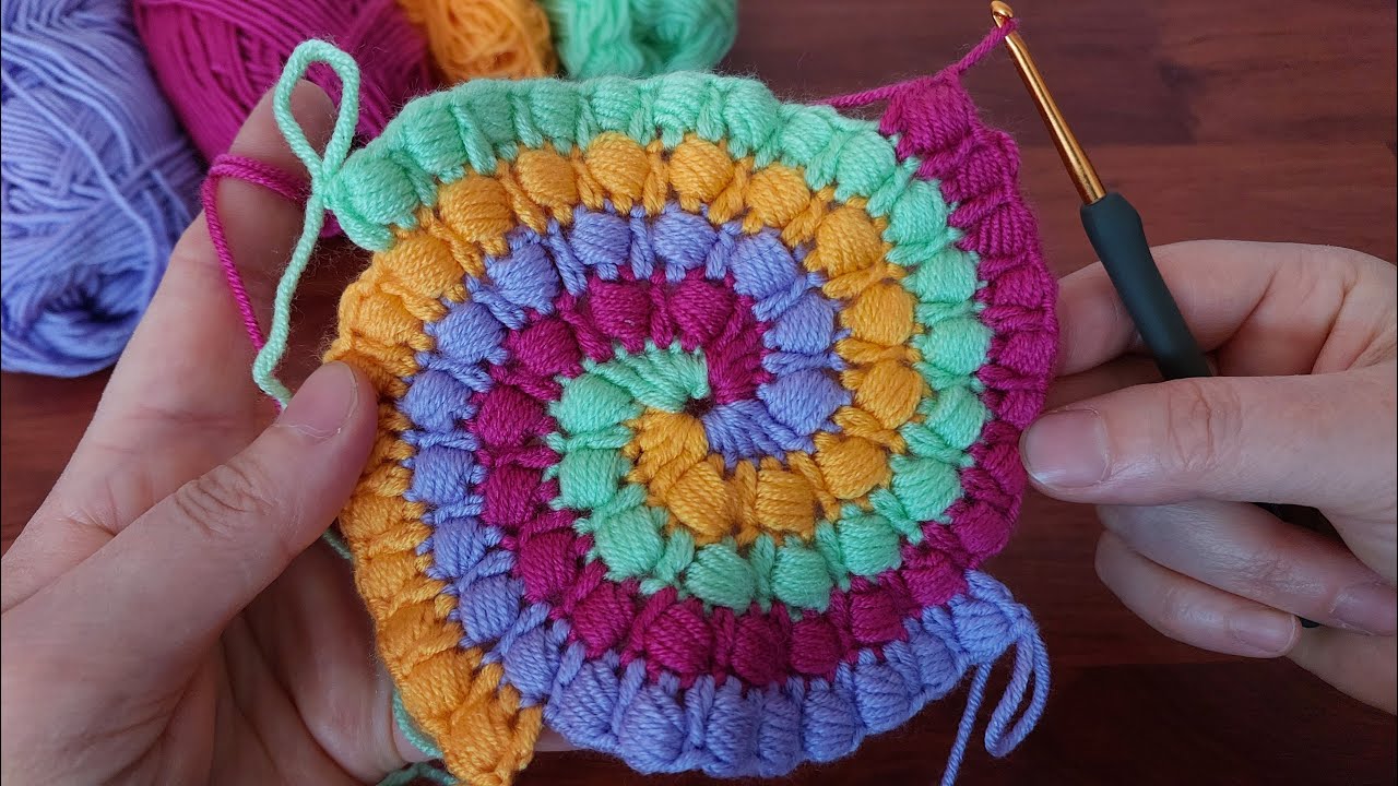 Wow!. How to Crochet a Colorful Spiral Knitting Pattern * A DIY Project ...