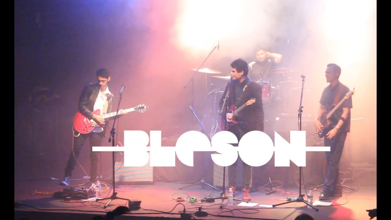 Bleson - Sirena Azul EN VIVO - YouTube