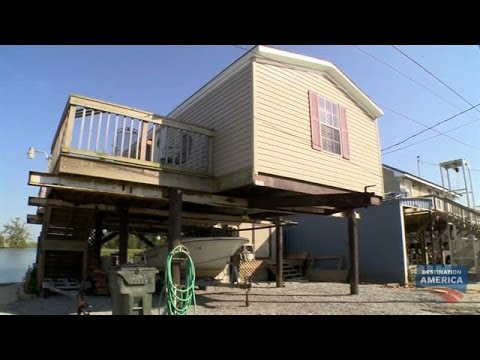 Elevated Mobile Home | Buying the Bayou - YouTube