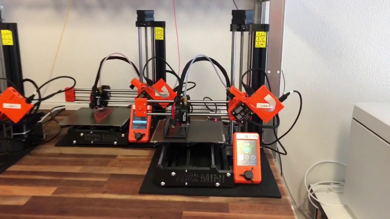 Rope Robotics 3D printer farm - YouTube