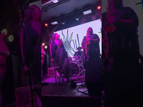 Moni Light ~ Live - YouTube