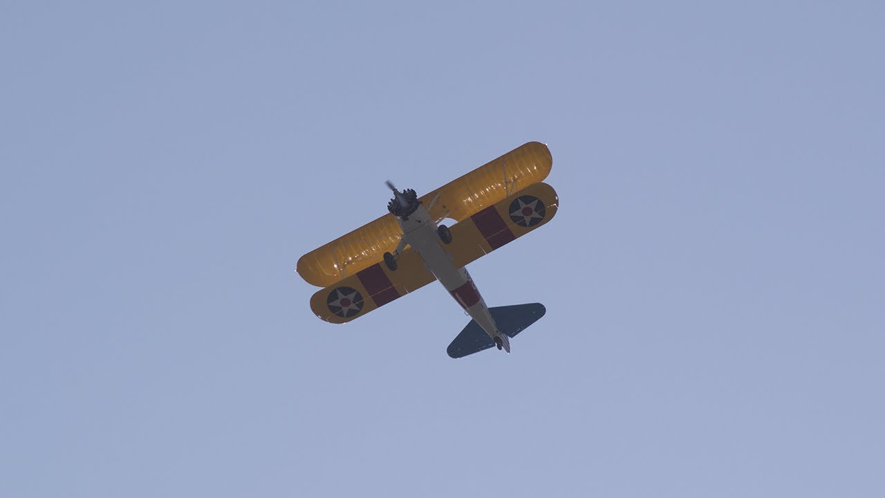 Decolagem do Boeing A75N1 Stearman - ST75 - PR-ZLU - YouTube