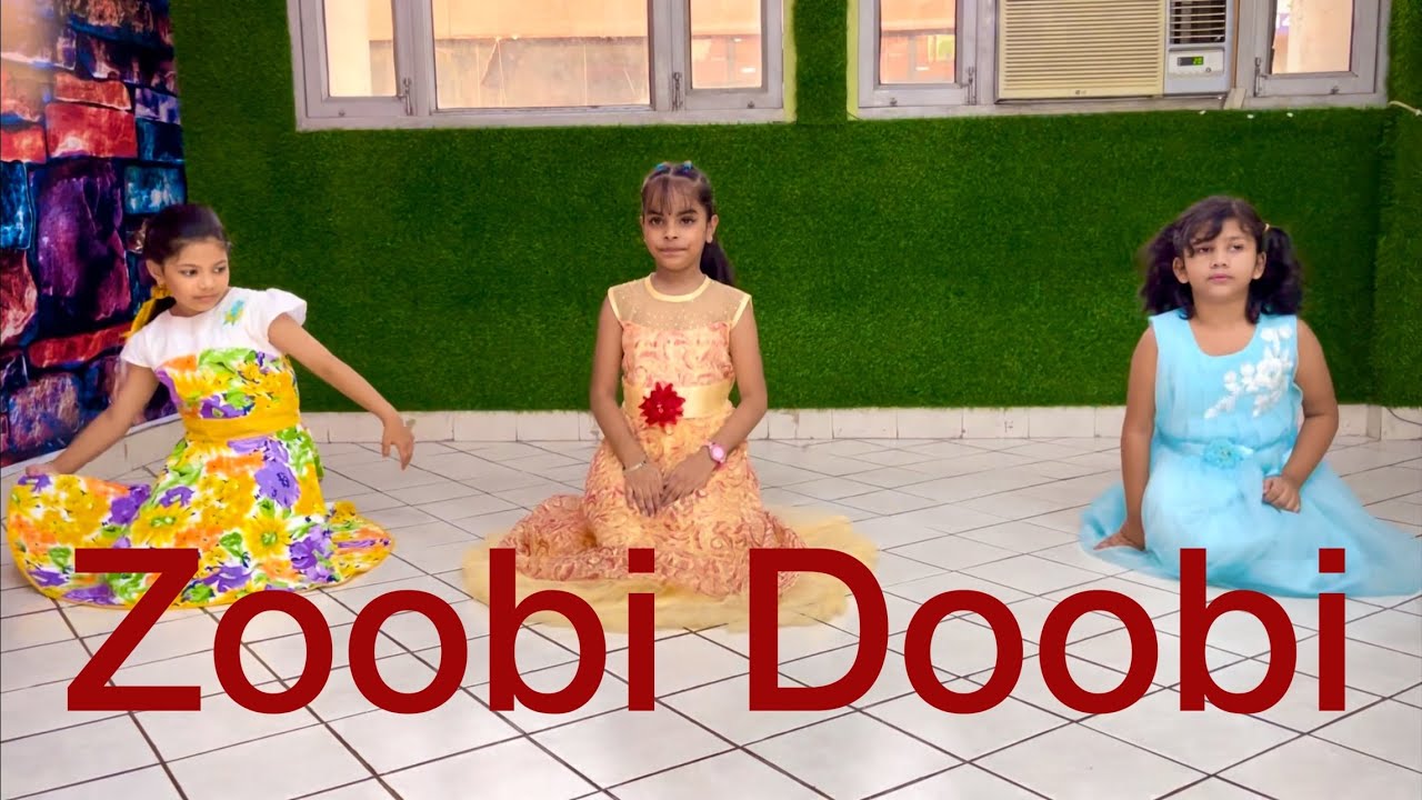 Zoobi Doobi - 3 Idiots | dance - YouTube