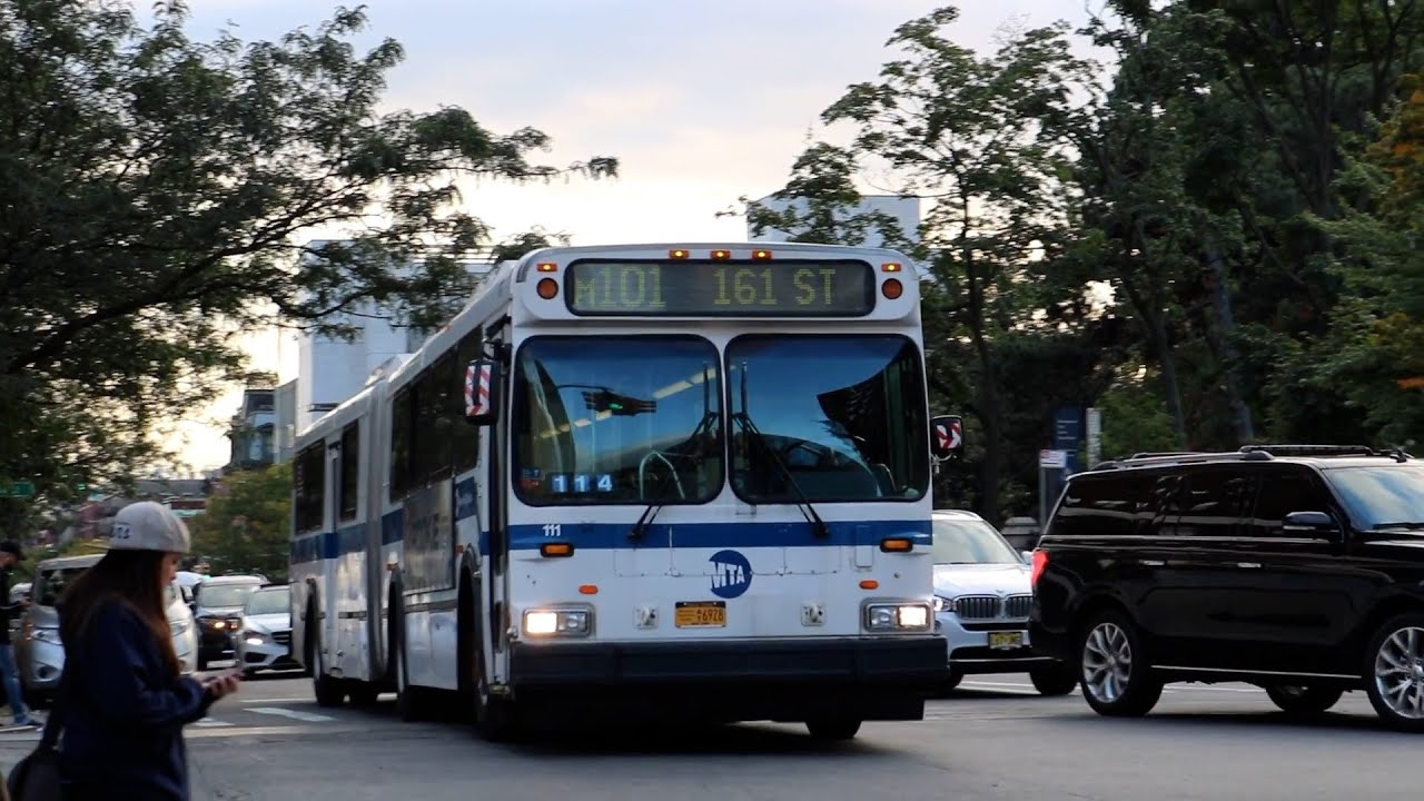 MTA New York City Bus: 2002 New Flyer D60HF Articulated #111 on the ...