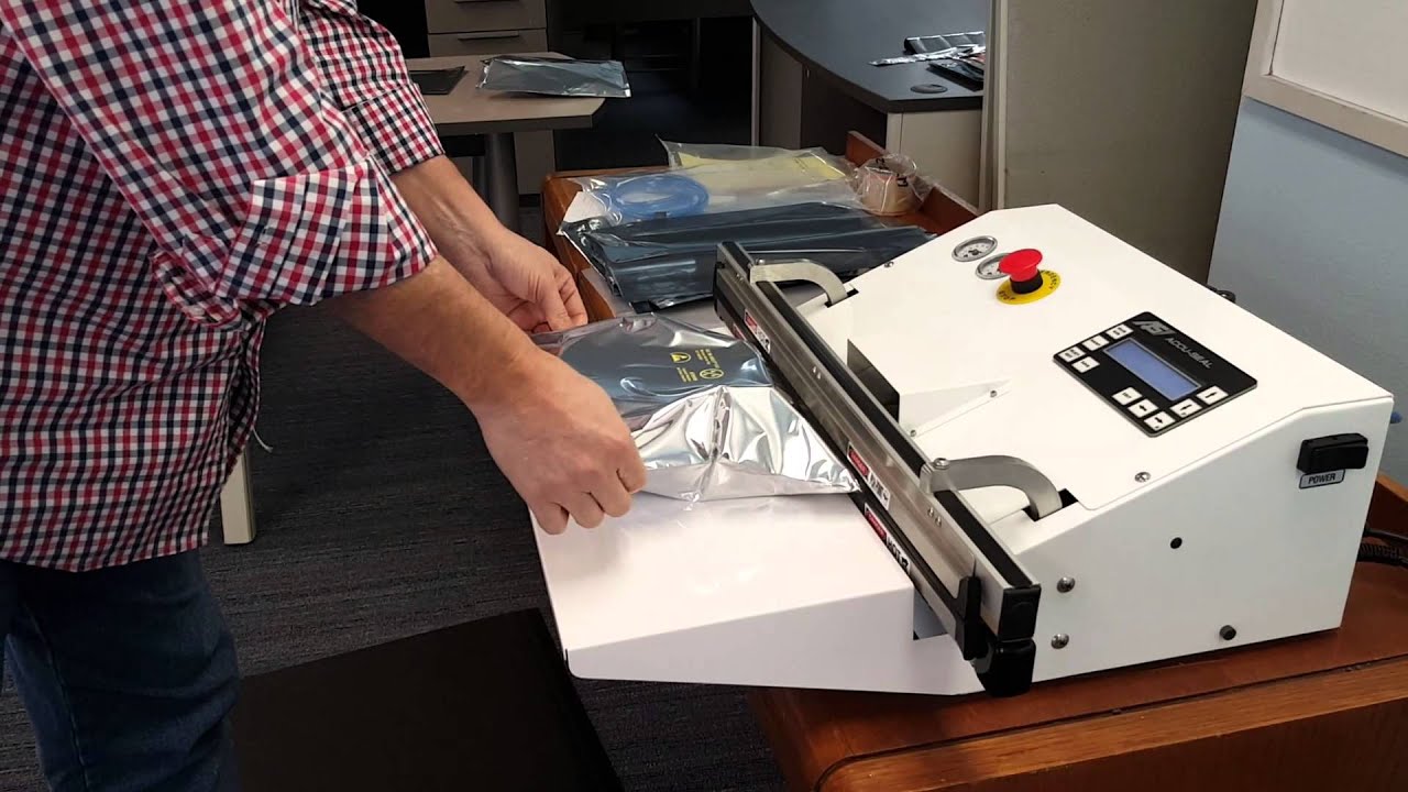 Texas Technologies Model 675 Smartvac - YouTube