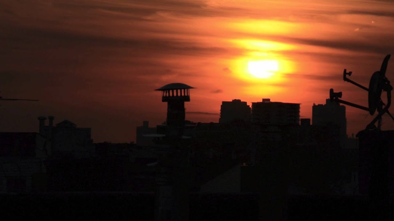 Strange Object Over the CIty of New York ~ June 16th 2012 - YouTube