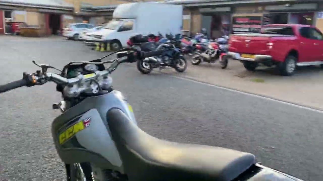 CCM 604e Supermoto, 02/02 - 10879 miles - YouTube