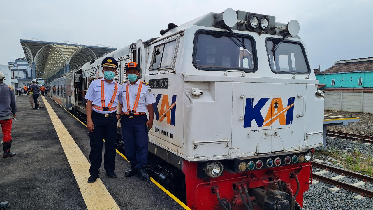 AKHIRNYA INILAH UJI COBA KERETA SPESIAL MENUJU KE GARUT PAKE LOK CC 206 ...