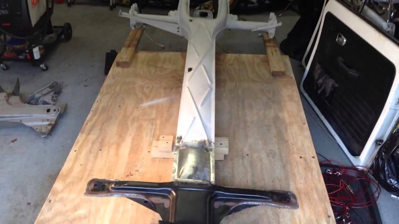 1971 VW Super Beetle Restoration Video 11 - YouTube
