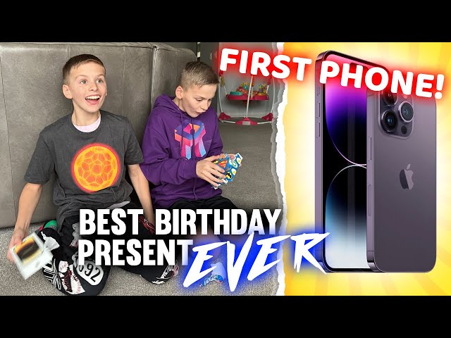 THEY FINALLY GOT A PHONE! - Videos For Kids