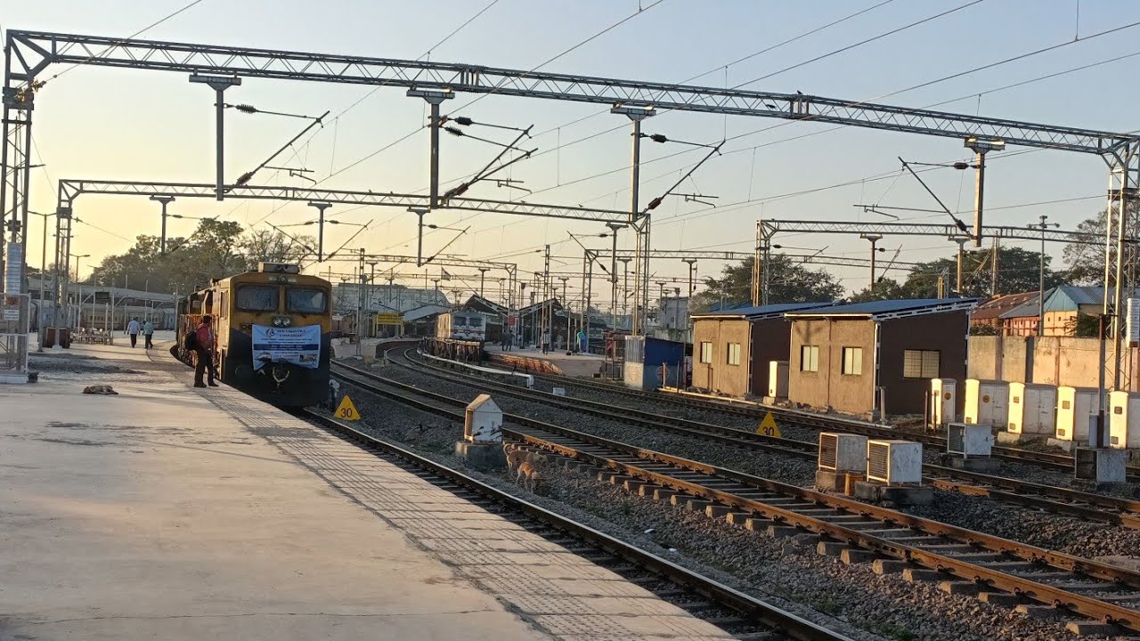 1st Leased Parcel Cargo Express of SWR... - YouTube