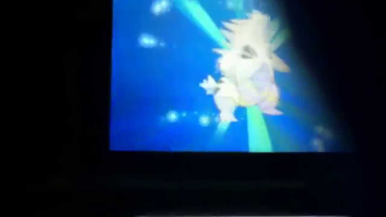 Pupitar evolves into tyranitar - YouTube