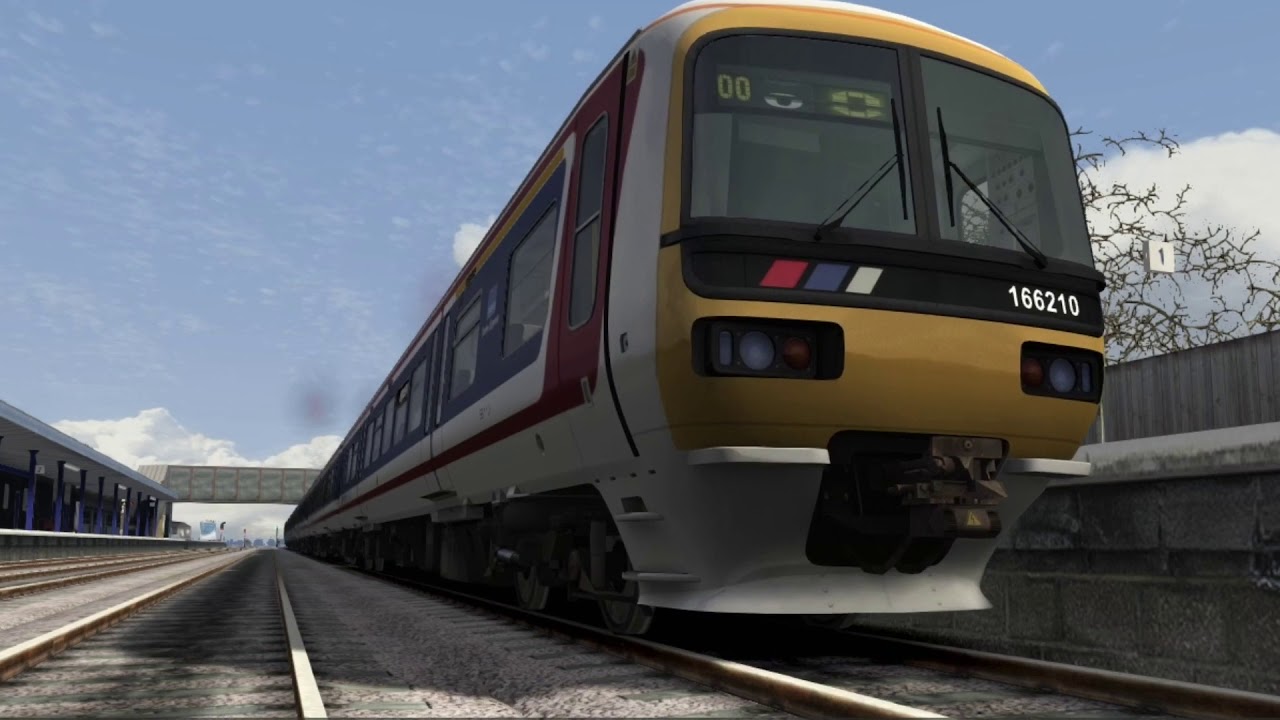 [TS2017] Class 165 and 166 Turbo Express Arrive and Depart +Perkins ...