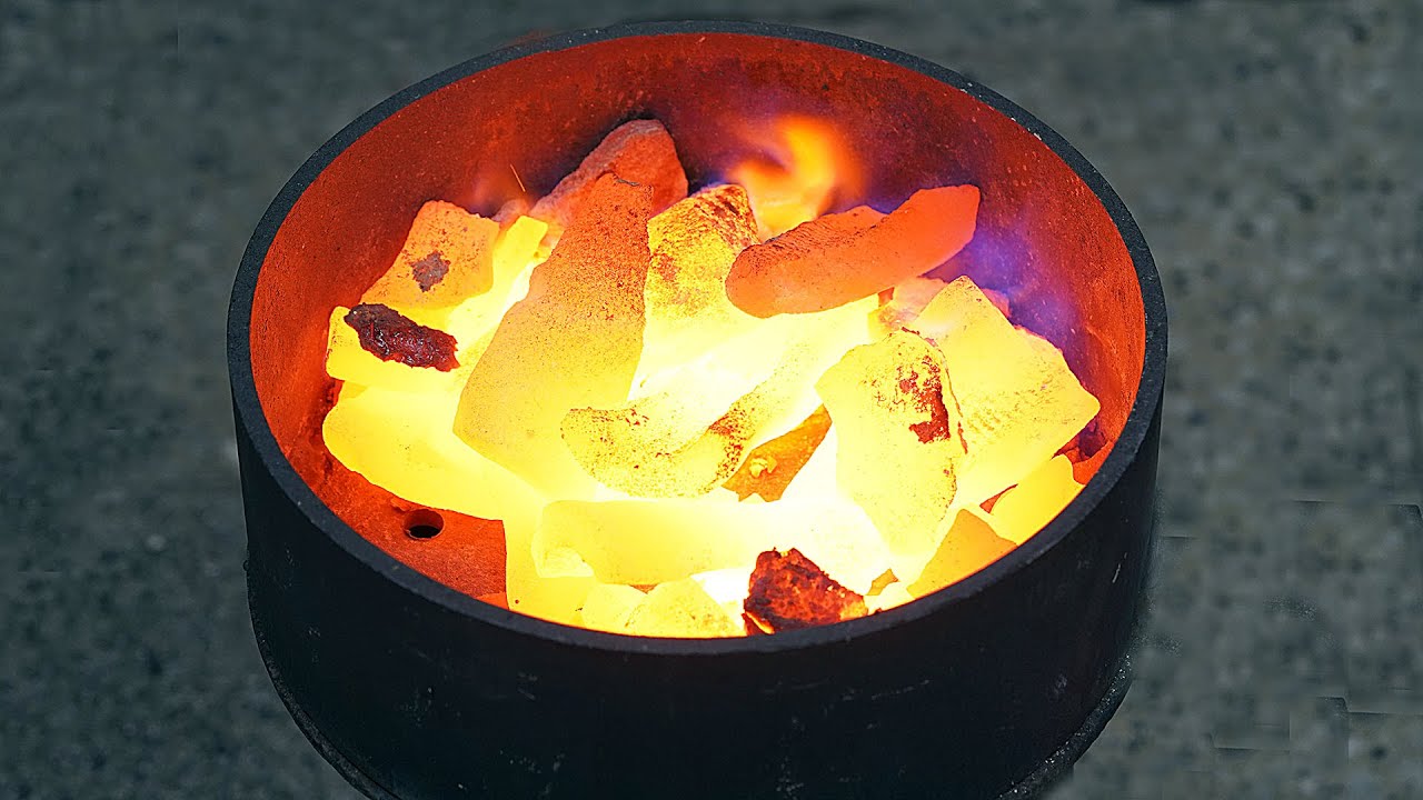 HOW TO MAKE A FORGE WITH YOUR HANDS - YouTube