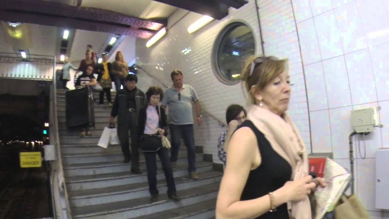 Concorde Station | Paris Metro with GoPro Video - YouTube