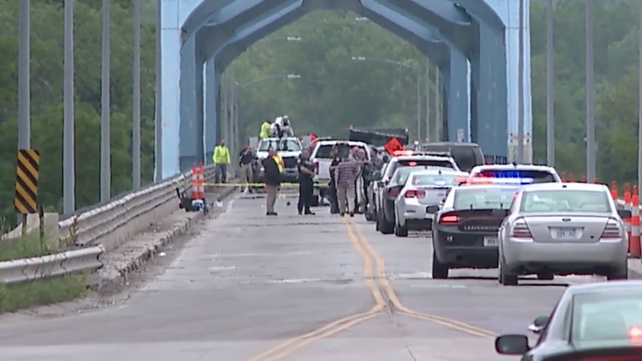 Active shooter stopped by soldier with a car - YouTube