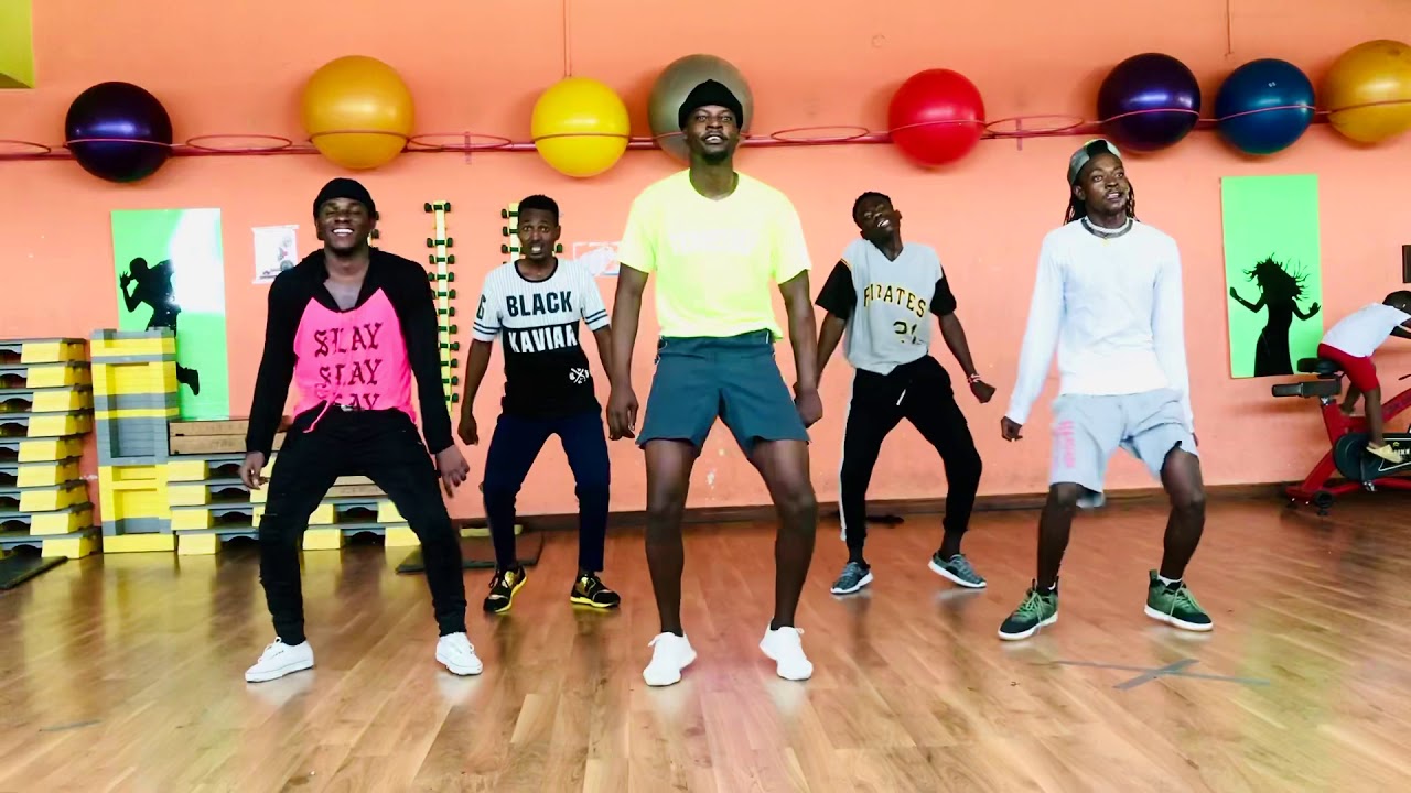 Rotimi - Love Somebody (Oficial Dance Video) - YouTube