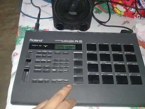 Roland R5 con ritmos - YouTube