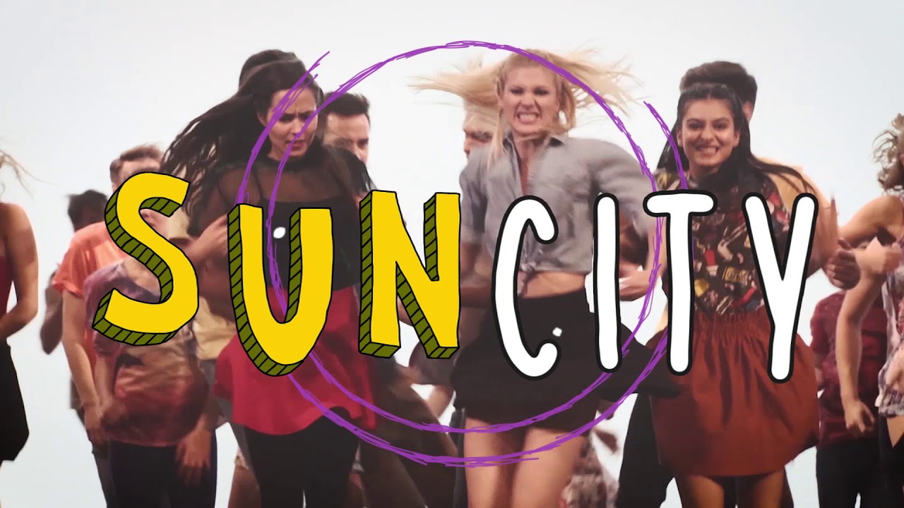 SunCity - LYRICS 4 - popmusical a Magyar Színház műsorán - YouTube