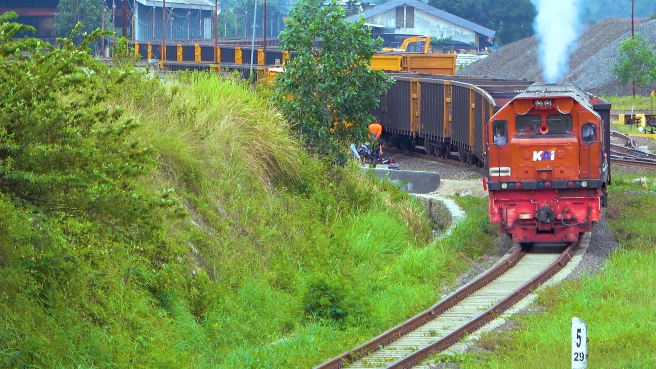 Train Activities Connecting Carriers at Rejosari Station, Sumatra ...