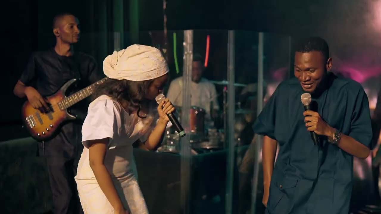 IRO OGUN (Live) - Buchi Praise ft Elizavocat - YouTube