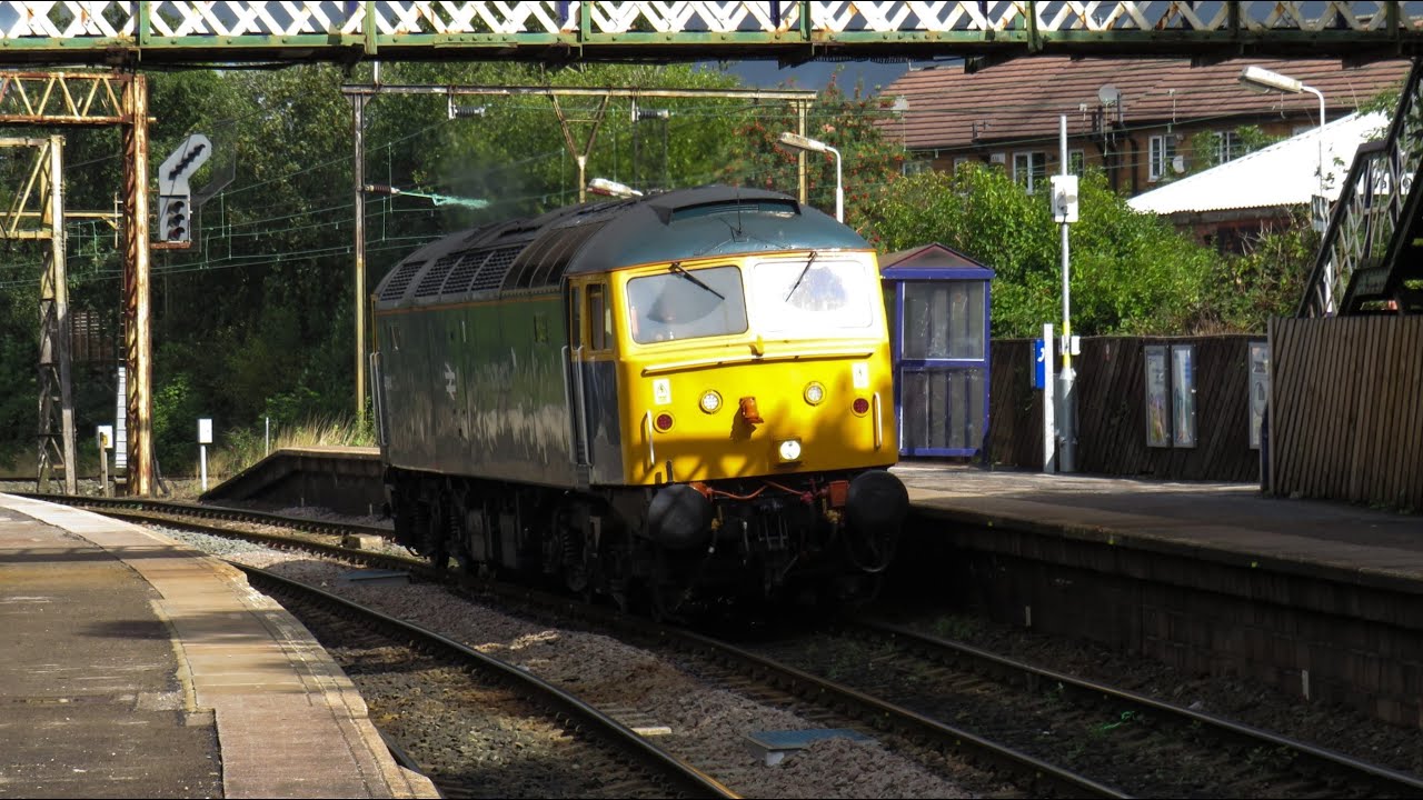 LSL Class 47 No. 47614(47853) on 0Z01 Crewe HS - Sheffield @ Hyde North ...