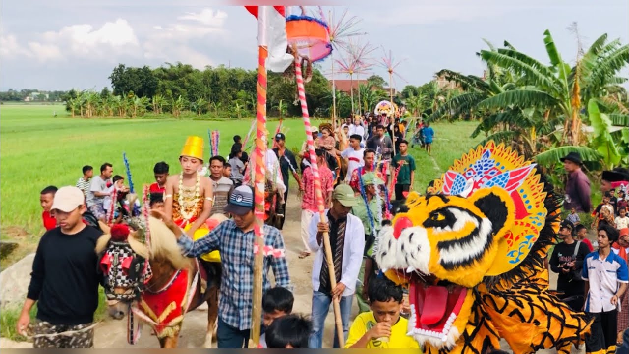 KIRAB KHITAN POL MERIAH⁉️BARONGAN SUROJOYO & MARCHING BAND GEMA NADA ...