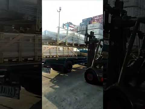 Truck Loading Video Forwarder Import LCL #shorts - YouTube