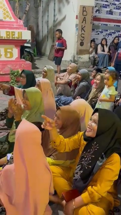 Ekspresi Emak Emak Kalau Sedang Gembira 😄#viralshort - YouTube