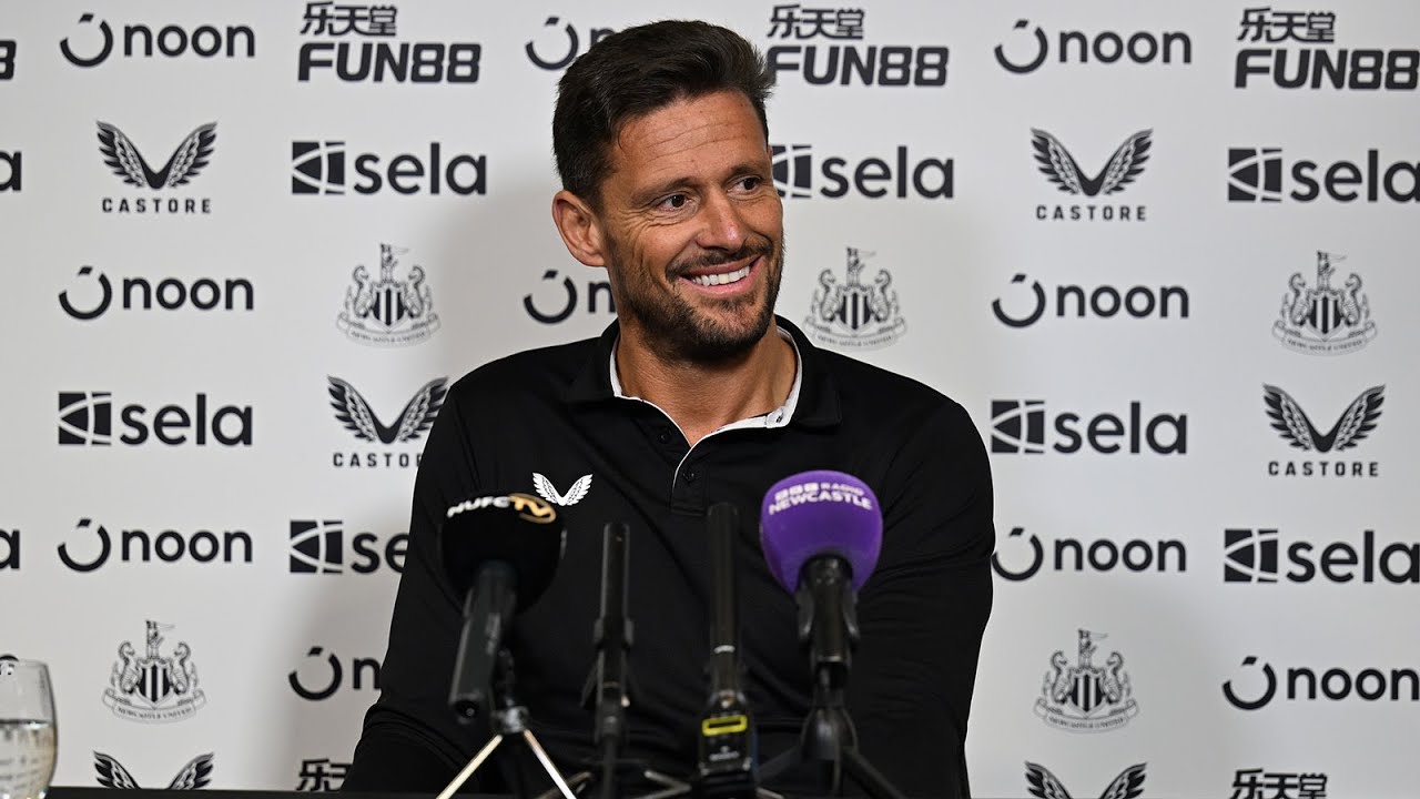 PRESS CONFERENCE | Jason Tindall pre-Luton Town (H) - YouTube