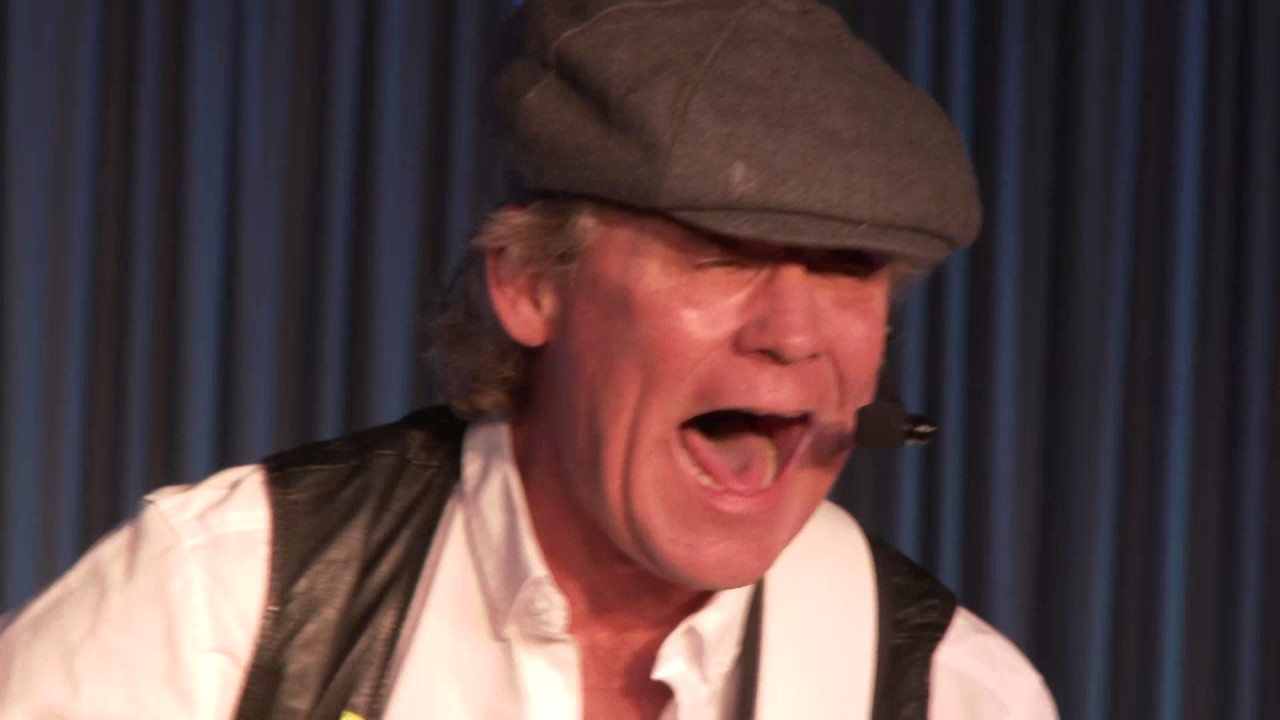 Jan "Lune" Carlsen og Søren Sebber Larsen: koncert på Ganløse Kro - YouTube