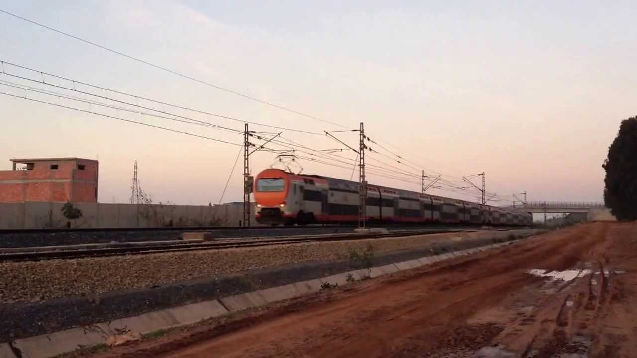 Train rapide TNR-ONCF. - YouTube
