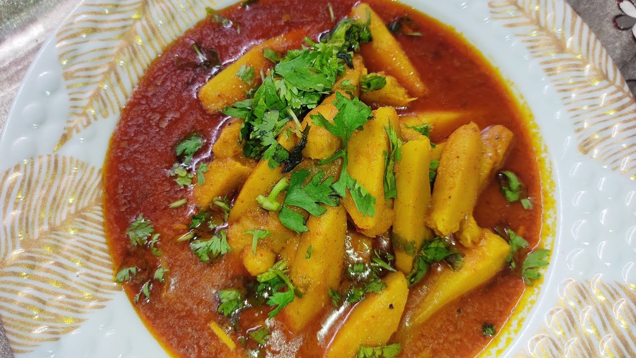 Ghuyyia (Alocasia) ki mazedar sabzi | veg special - YouTube